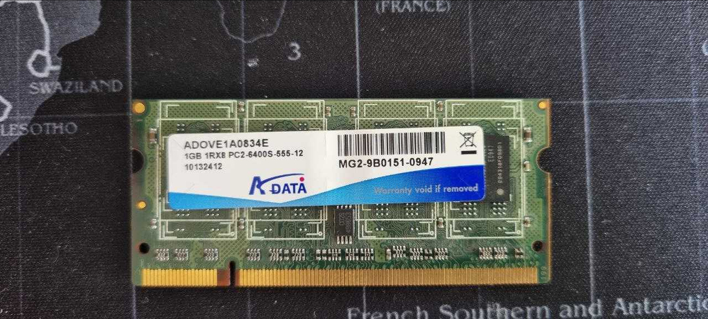 ddr 2 для ноутбука 1Gbx2шт=Gb Adata