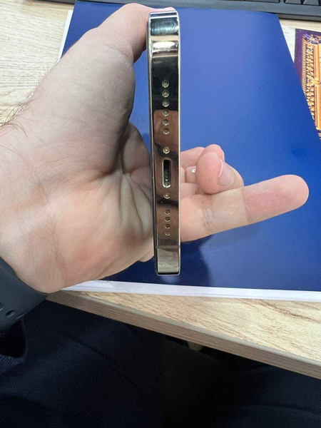iPhone 12 pro max 128 ГБ коробка и документы имеется