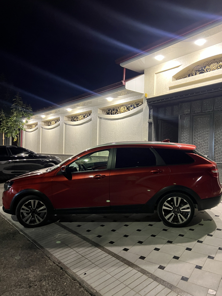 Lada vesta sw cross