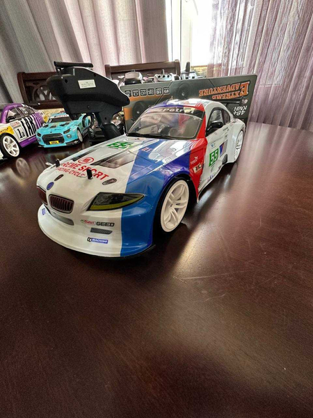 rc drift car 1:10 NISSAN. BMW.