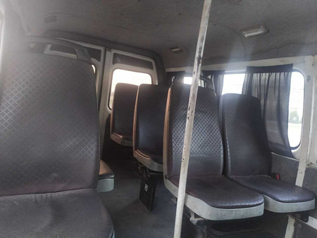 Gazel mikroavtobus sotiladi