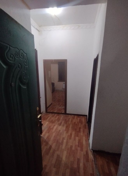 Продается 1 комнатная квартира на 3 этаже в 3 х этажном кирпичном доме