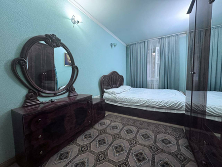 -У метро Хамза 2в3/3/4 Кирпич с Мебелью и Техникой