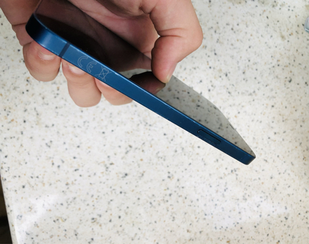 iPhone 12  RM/A