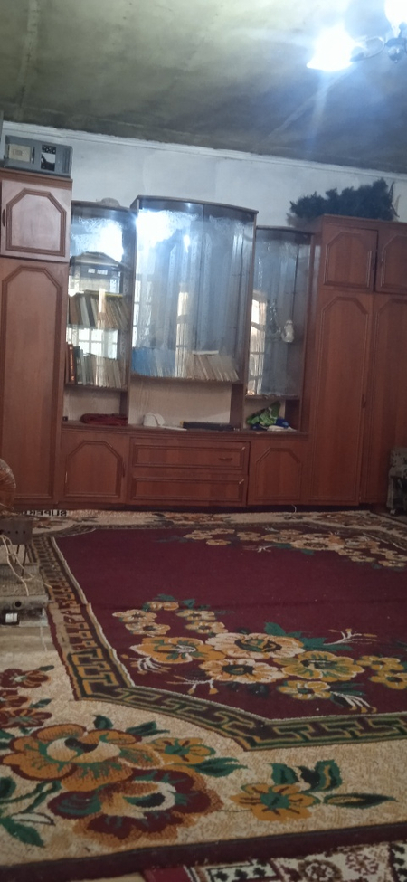Срочно уй сотилади
