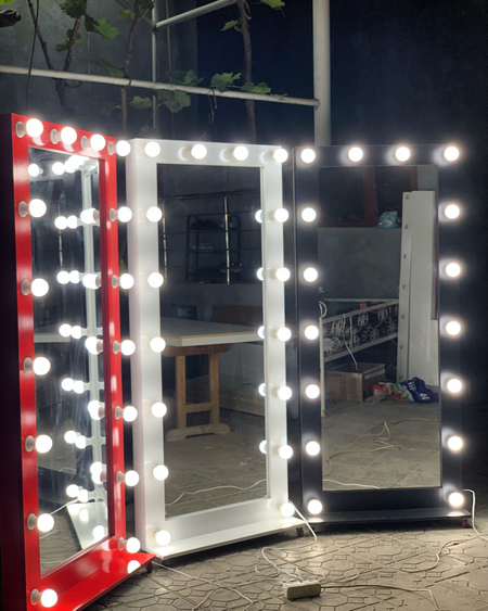 Grimiyorniy Led Zerkalo