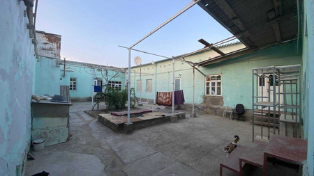 Продаётся участок 4 сотки Ор-р Колхозный рынок