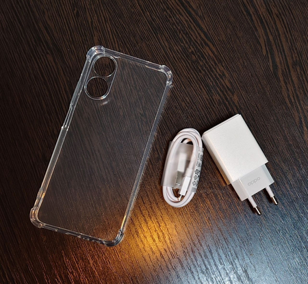 OPPO A17k Yengi holatda