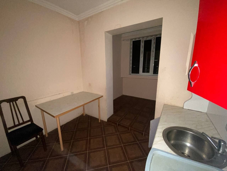 Срочно срочно продаётся 4 комната на 9 этаже Согдиана ор 63 школа
