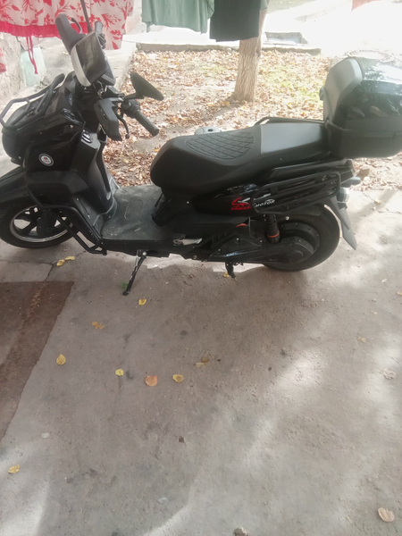 Skuter tank srochna sotaman elektra