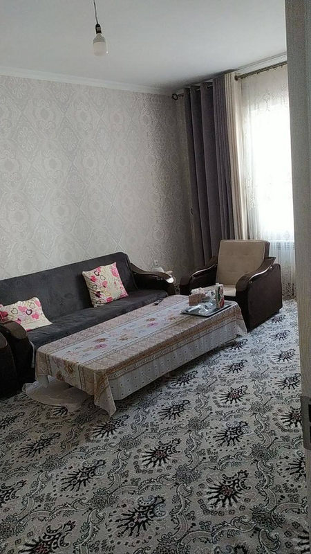 Зудлик билан уй сотилади