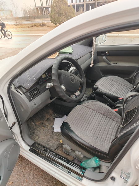 Автомобиль Жентра