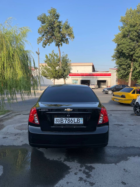 Jentra avtamat bez lyuk
