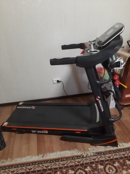 Спортивная беговая дорожка за 450 $ своя
