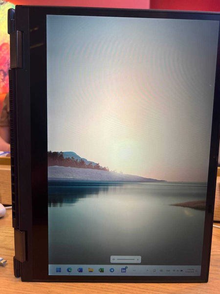 ASUS ExpertBook B7 Flip