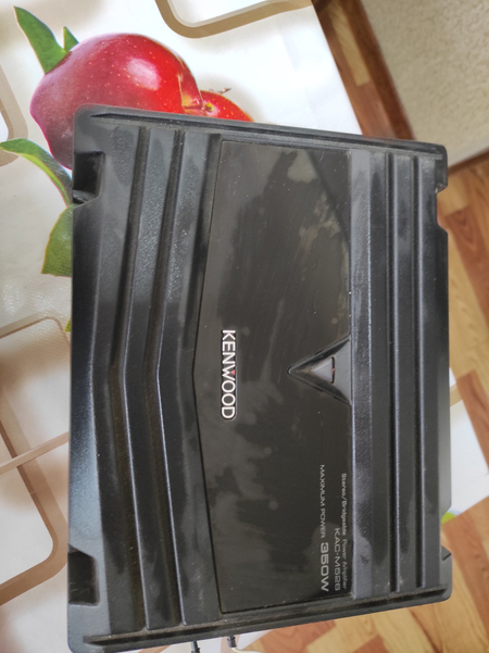Продаю колонки и усилитель Kenwood 718 и Kenwood 350w