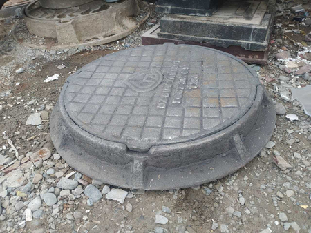 Люк чугунние полимерная люк