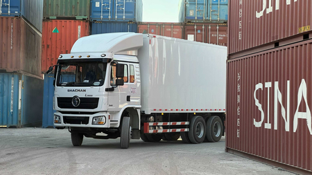 SHACMAN L3000 furgon  9 M ishlatishka tayor naxta bor