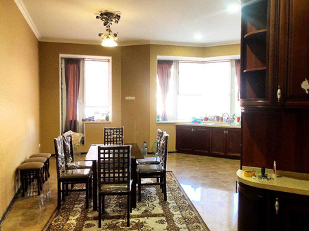 New Building 4 room 3 bed 2 bath Taras Shevchenko street metro Oybek