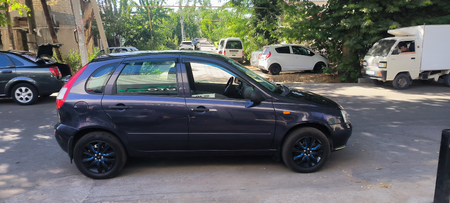 Продам lada calina