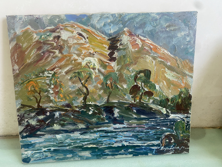 Живописец. Член Союза художников СССР.