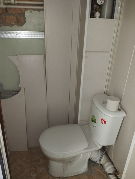 Продается квартира, 2х комнатная. Кирпичный дом 77 серия, 3 этаж