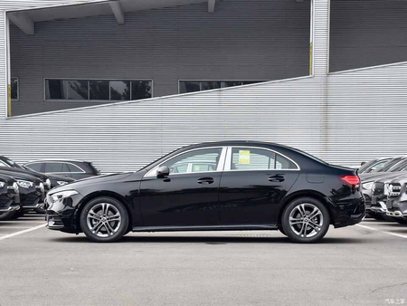 Gonzo Motors - Mersedes Benz A180L 2024
