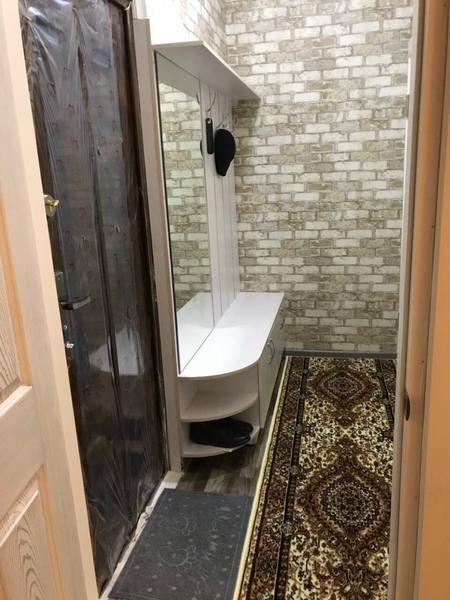 Максим Горький 1в2х комнатная 400