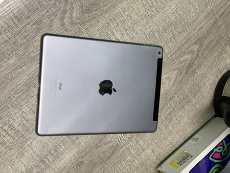 Ipad 6 128 gb ideal xolatda sim