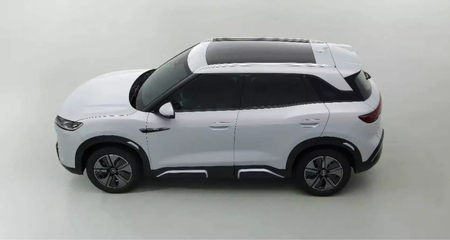 BYD YUAN UP Dm Gold Motors  electro car