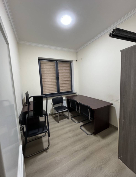 Продается Евро офис Ор-р: улица Бабур, Аэрапорт 109м2