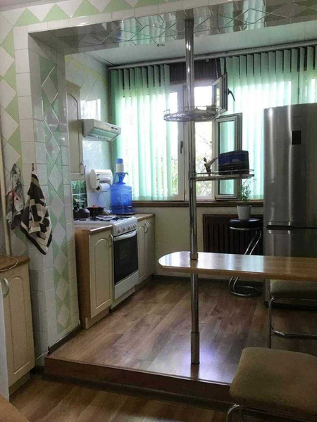 Срочно продается 4/3/4 квартира 85 м2  Ц-5  с мебелью и техникой (МНМ)