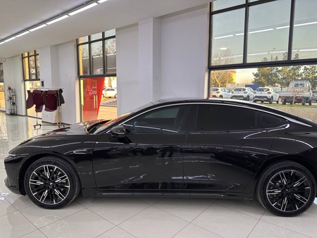 Electro car NETA S 520km lite