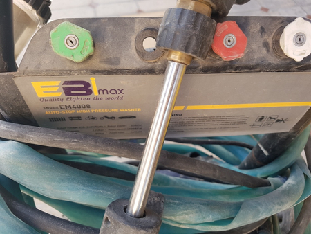 Moyka uchun karcher va pena bachok
