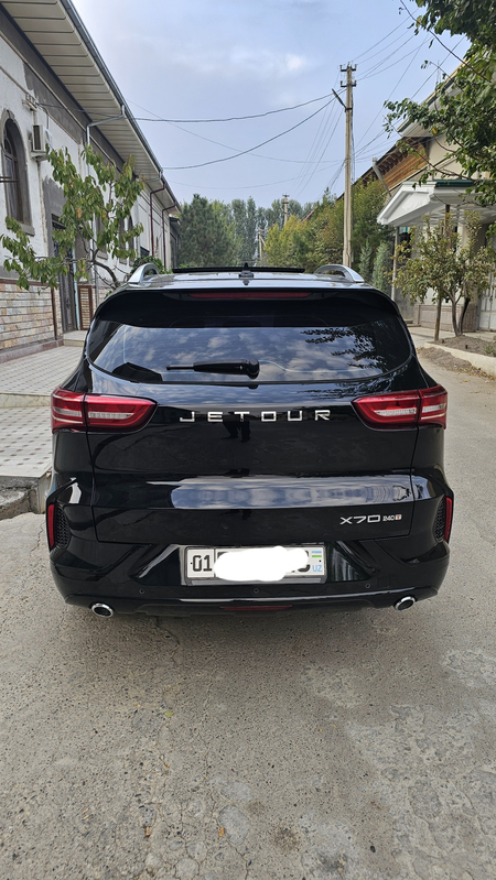 Jetavur X 70 Moshina Sotiladi