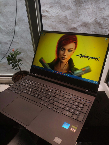 VICTUS GAMING. RTX™ 3050/16Gb/144Hz/DDR6. Мощный игровой.