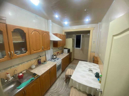 (К121738) Продается 3-х комнатная квартира в Мирабадском районе.