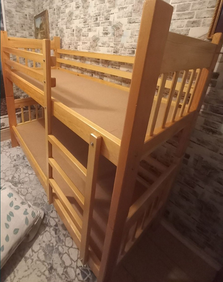 Двухяростная кровать.