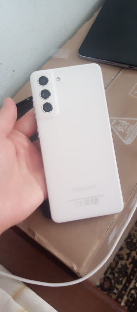 Samsung s 21 fy.