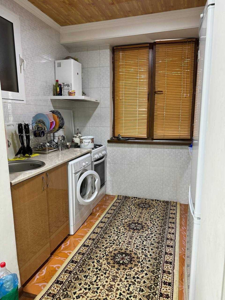 Продается 3 Комнатная Квартира на Ц2 (Алайский) под Коммерцию (2806)