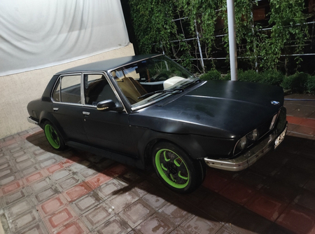 BMW e 12  срочно продайотся на запчасти или обмен