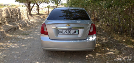 Ласетти 2005 сотилади