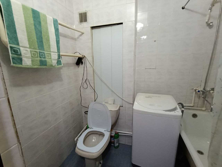 Квартира на Бадамзаре 2/2/5 в кирпичном доме со всем 58.000 у.е. (А)
