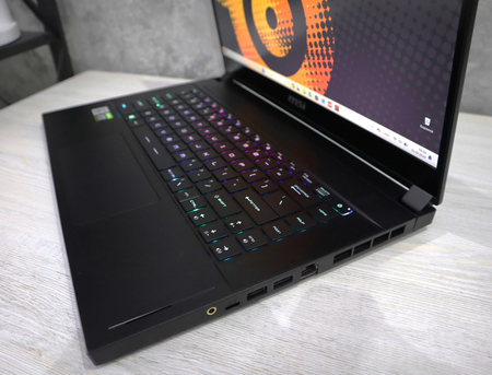 MSI GS66 Stealth 10SF/i7-10750H/32GB/1TB SSD/GeForce RTX 2070 8GB
