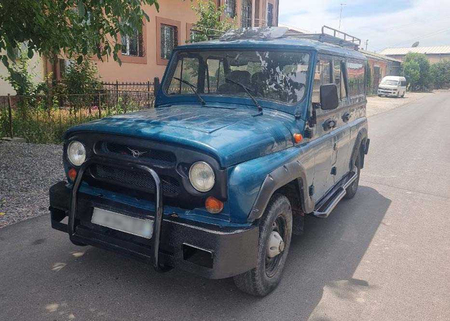 Продается Уаз внедорожник бу с пробегом без тюнига