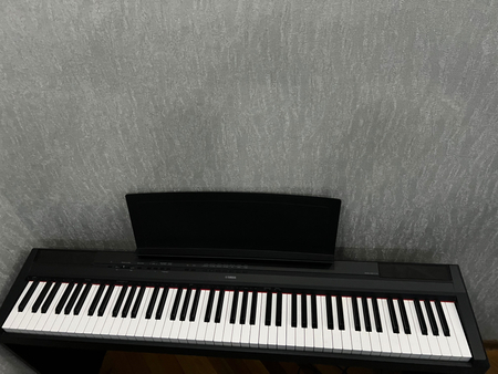 Срочно продается цифровое почти новое пианино Yamaha