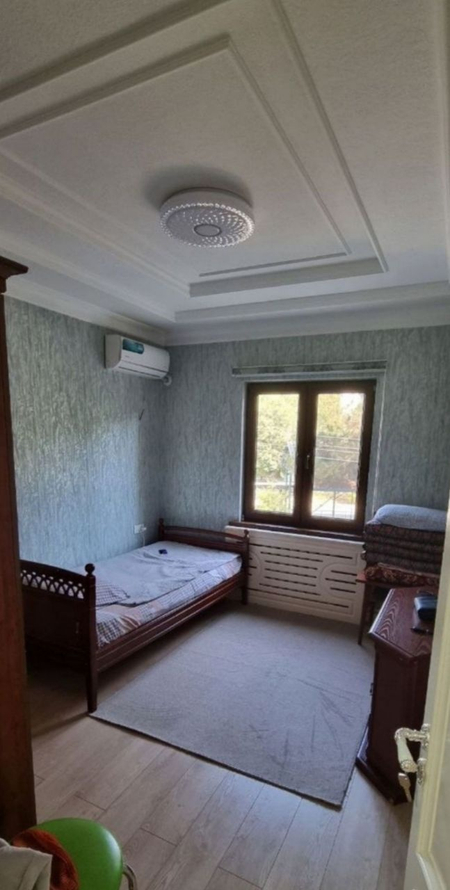 Продаётся квартира на Юнусабад 19кв