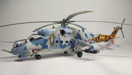 Сборная модель вертолета Ми-24Д (Звезда, 1/72)