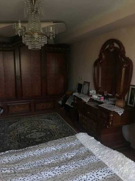 Здравствуйте. Продается квартира Метро Ойбек 3 комнатная