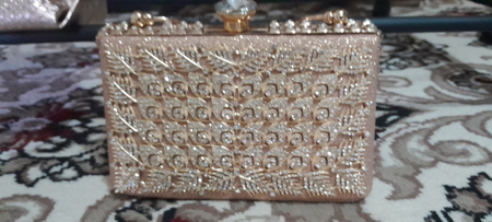 Sumkachalar sotiladi